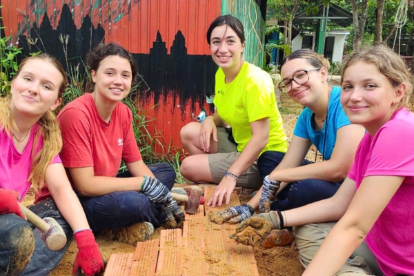 Cambodia Volunteer Program